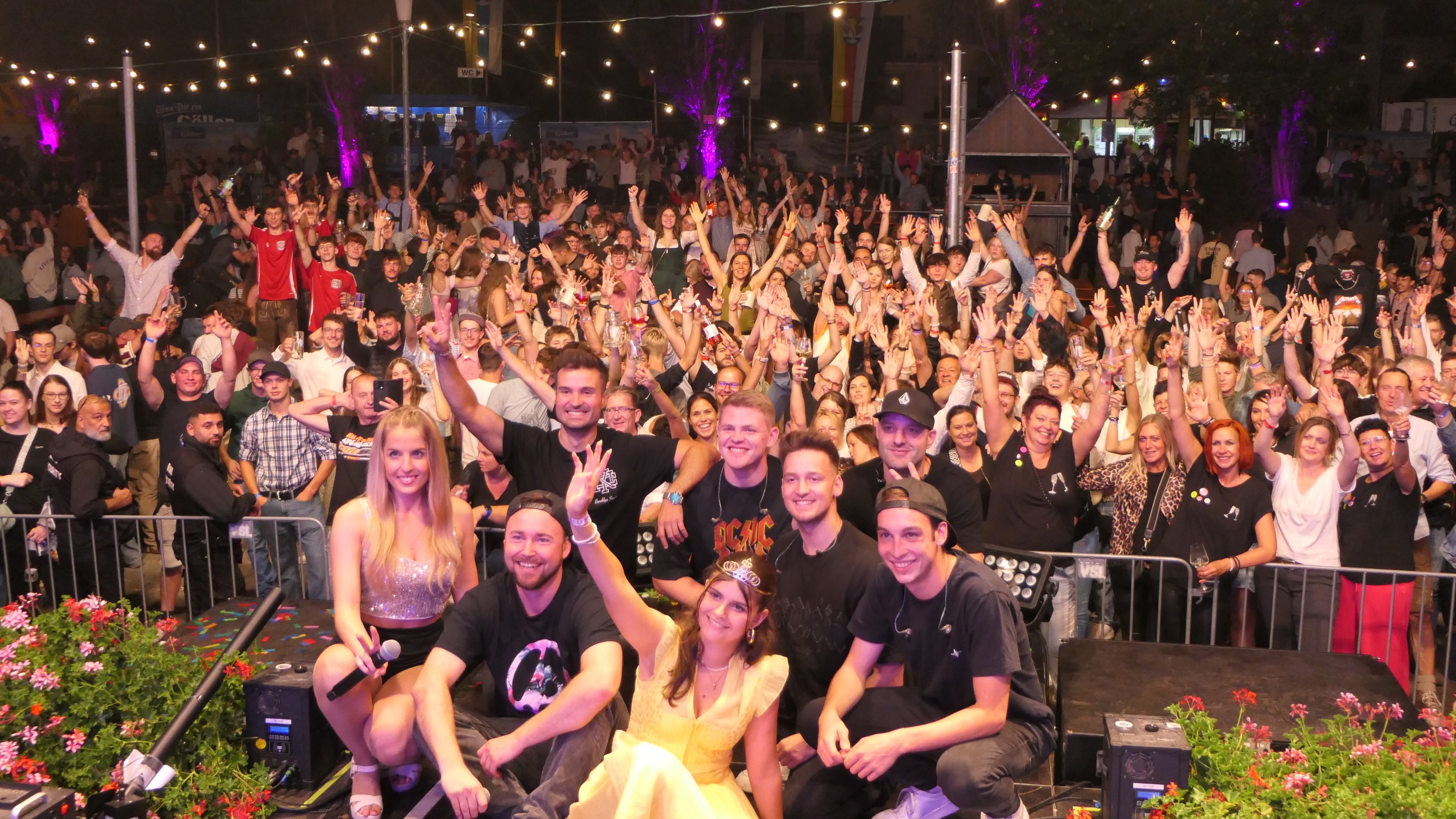 [FOTOS] Altmain-Weinfest Sand – Montag, 14.07.2025 – SNOW - Licha Media